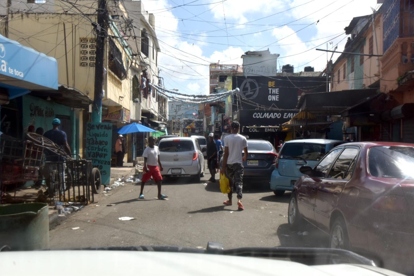 "Así se vive en La 42 de Capotillo"| Listín Diario