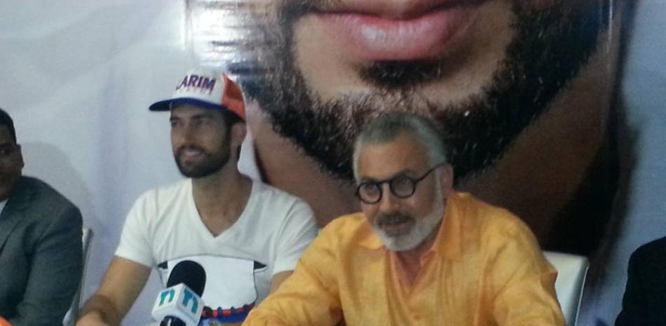 Campaña. Mustafá Abu Naba, vocero y padre de Karim Abu Naba, candidato ...