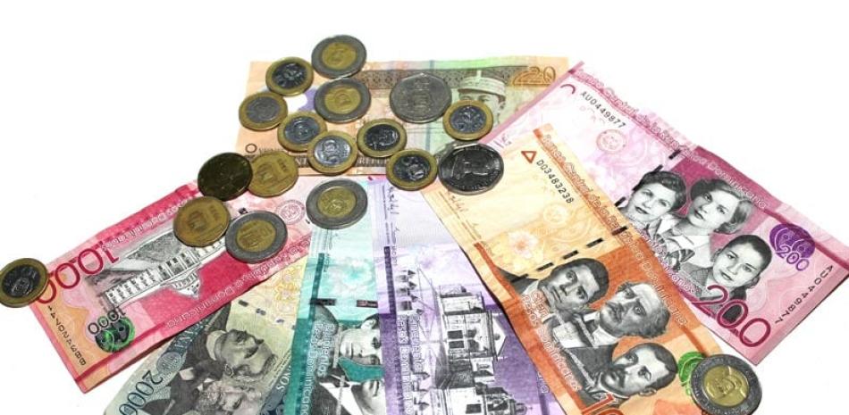 "Billetes y monedas en imágenes"| Listín Diario