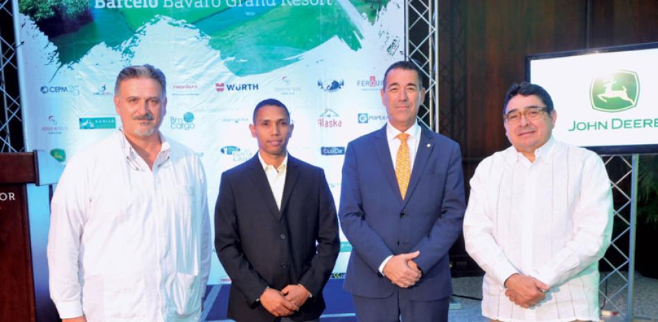 Michael Espino, José Gil, Juan Manuel Martín Oliva y Miguel Calzada.