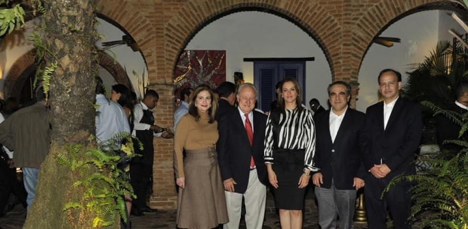 Circe Almanzar, Enrique Egloff, Mirtha Miranda, Celso Juan Marranzini y ...