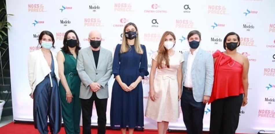 Hannah Carrady, Mónica Molina, Robert Carrady, Mariana Vargas, Carolina ...