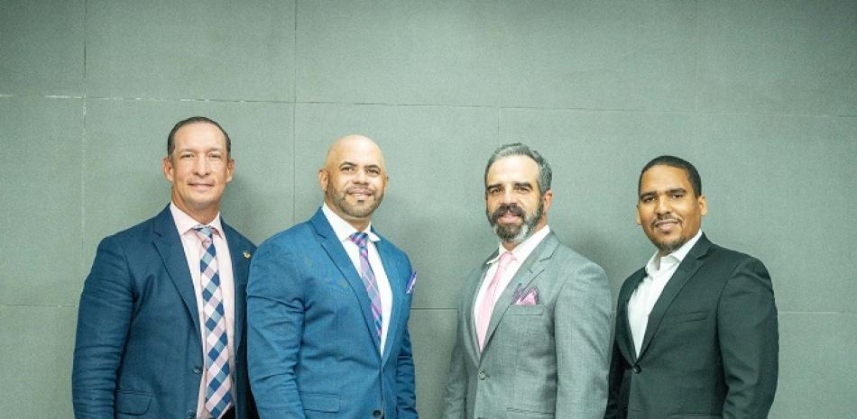 Representantes de IQTEK