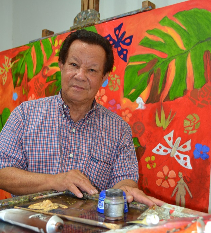 Aunque en los documentos oficiales figura que nació en 1943, José ...