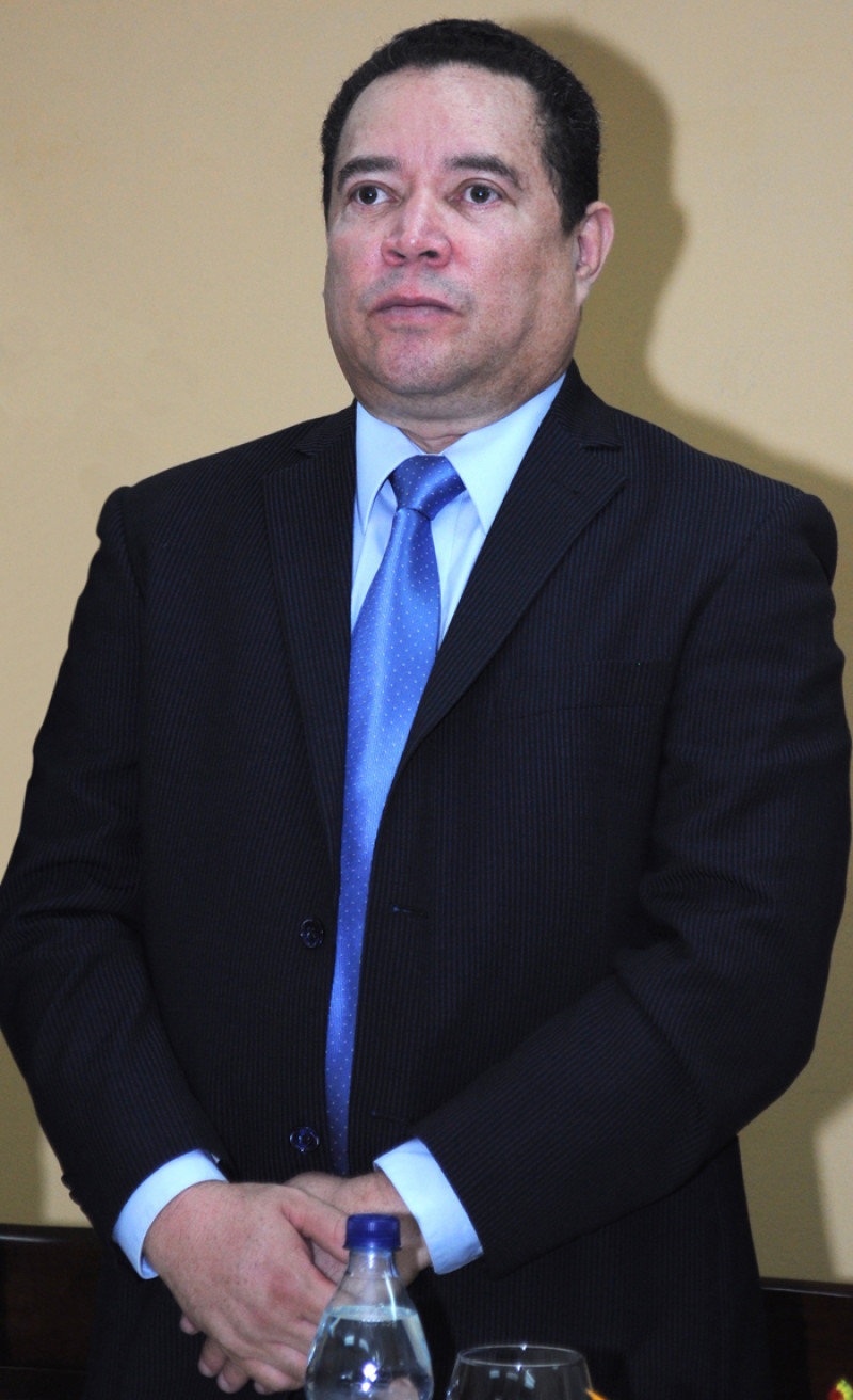 "René Fortunato apelará sentencia de "Una primavera para el mundo ...