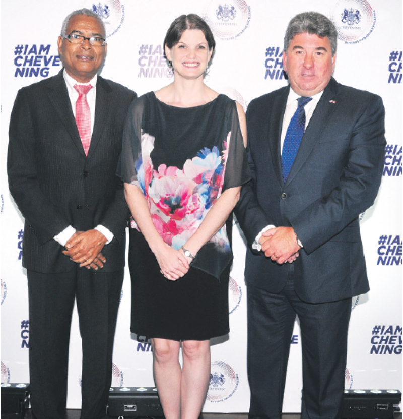 Narciso Reyes, Elizabeth Venn y Chris Campbell