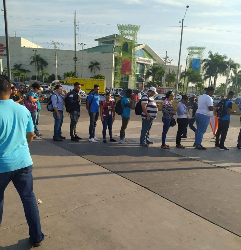La estación que opera en la San Vicente de Paúl esquina Carretera Mella ...