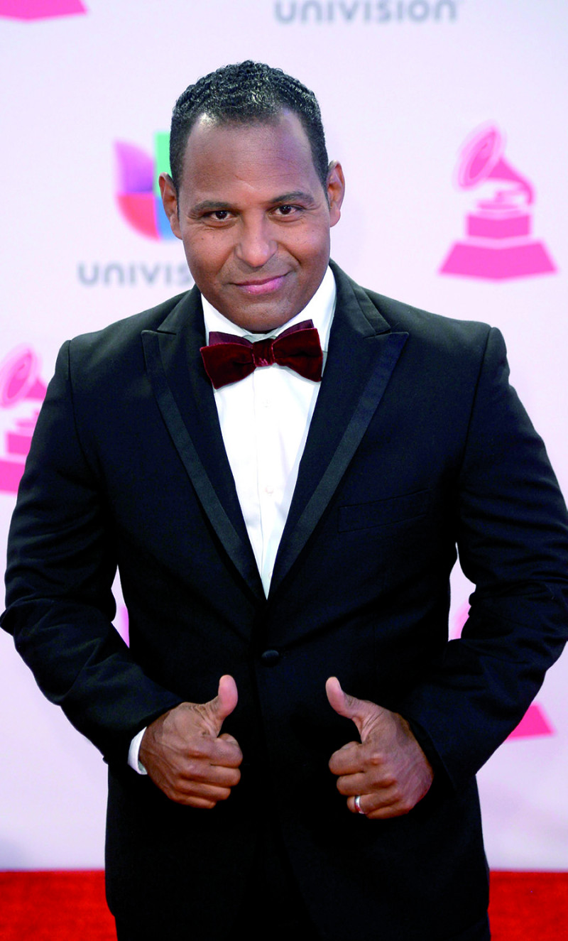 Tony Dandrades: Da su cara más seria en polémica con ‘El Pachá’