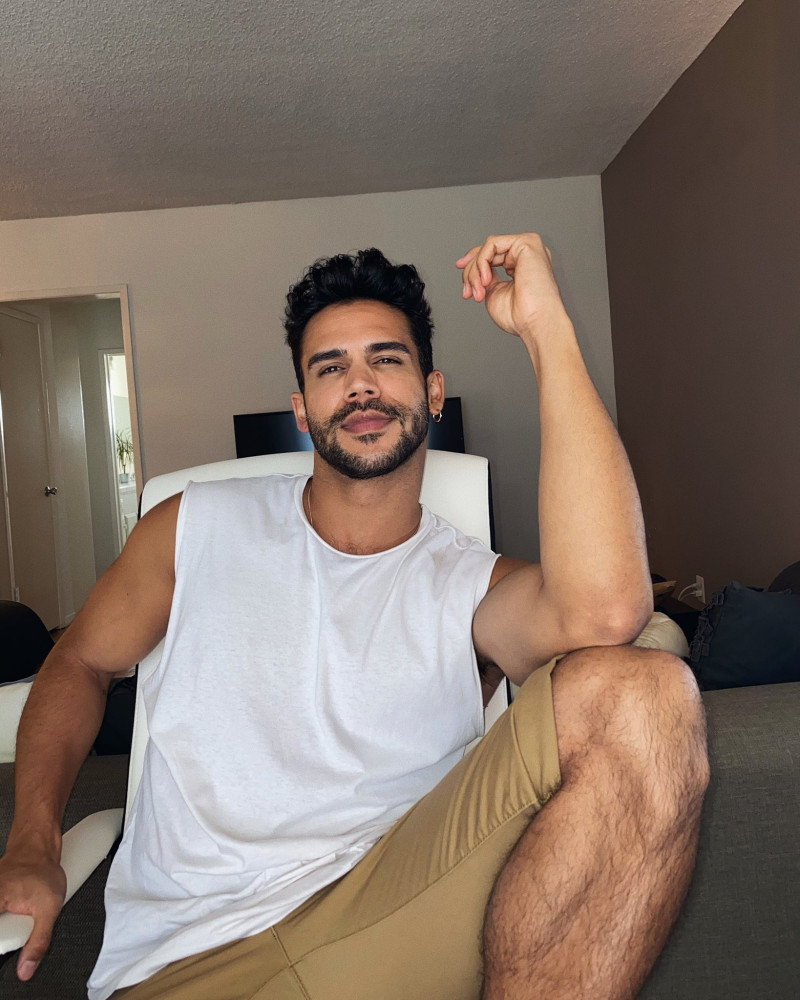 "El bailarín dominicano Willie Gómez inicia su "transición" hacia el ...