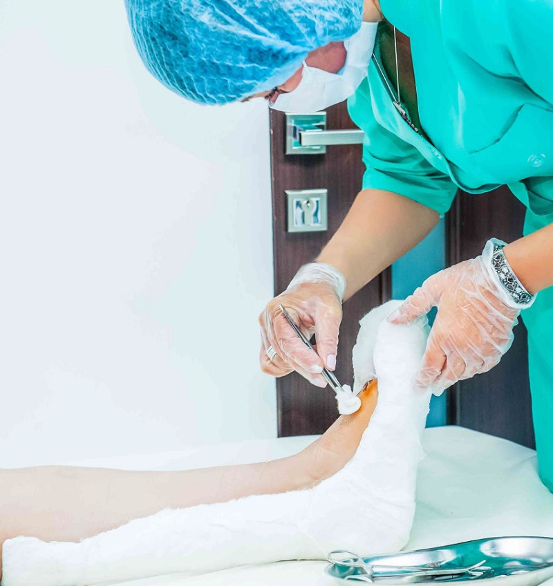 Es necesario recibir atención especializada para curar ciertas heridas ...