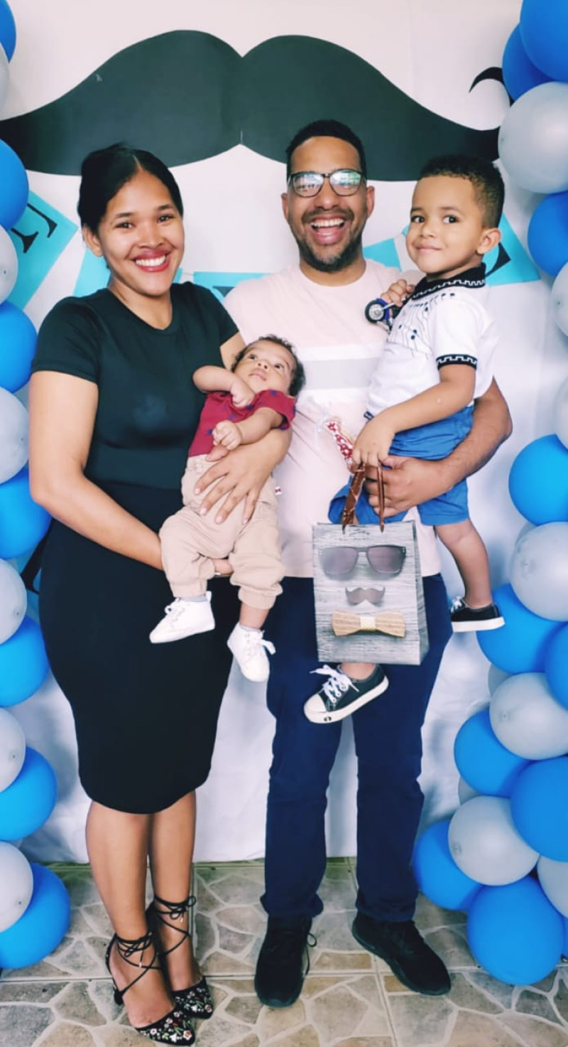 "César Miguel Reyes Genao: de buscar comida en zafacones a escritor de ...