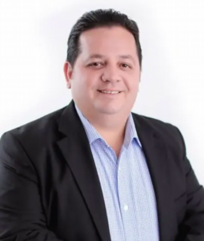 "Diputado Gregorio Domínguez vuelve a su residencia tras ser absuelto del caso de desalojo ...