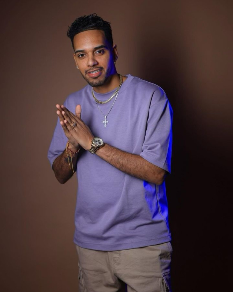 Lázaro Nolas es un joven dominicano que está viviendo sus sueños como ...