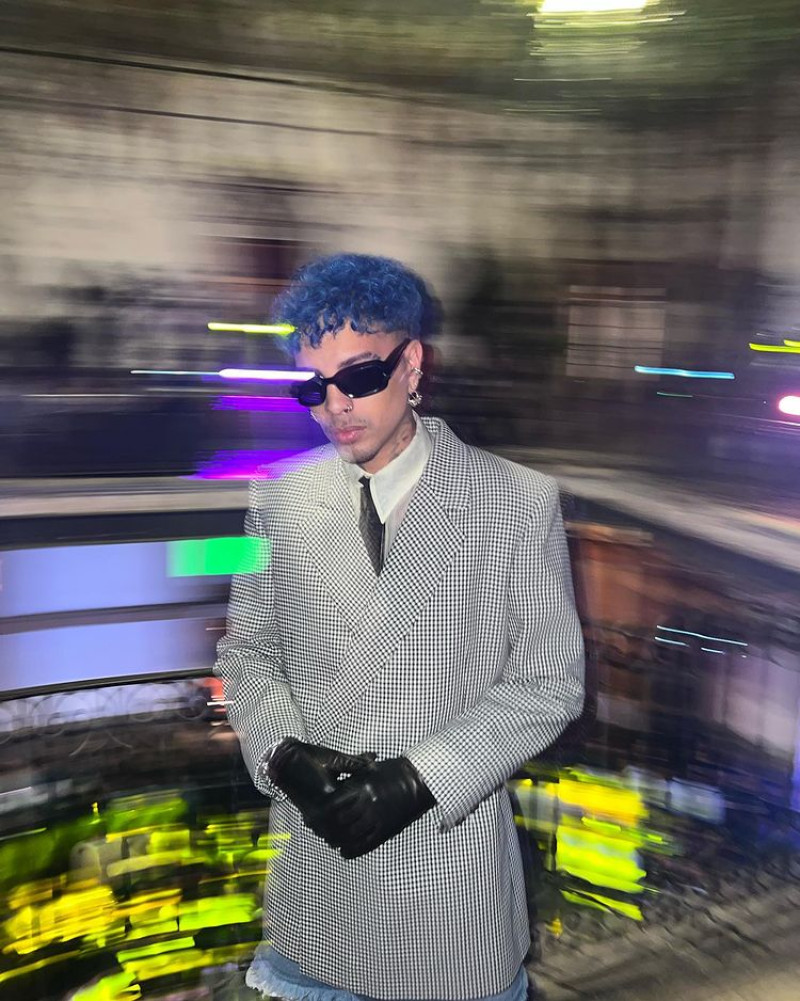 "Rauw Alejandro enciende el verano con "Baby Hello""| Listín Diario