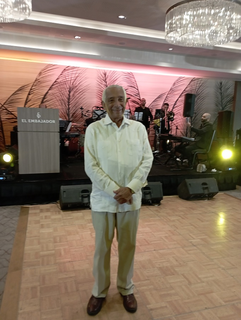 "El pianista Rafael Solano recibe sus 92 años en un ambiente lleno de ...