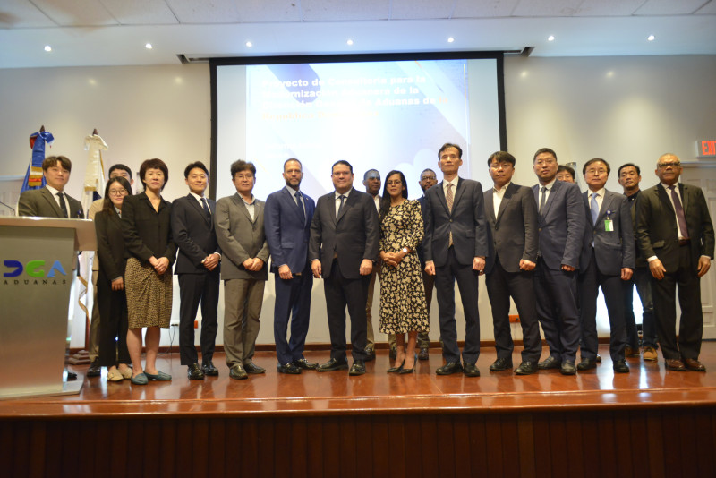 "Aduanas de RD será capacitada por equipo de Corea del Sur"| Listín Diario