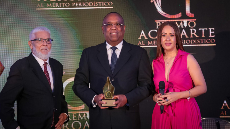 "La gala del Premio al Mérito Periodístico"| Listín Diario